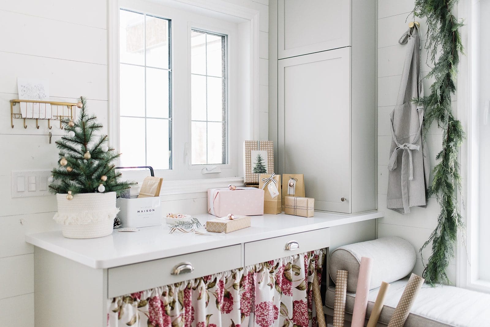 7 Easy & Unique Gift Wrapping Ideas - The Ginger Home