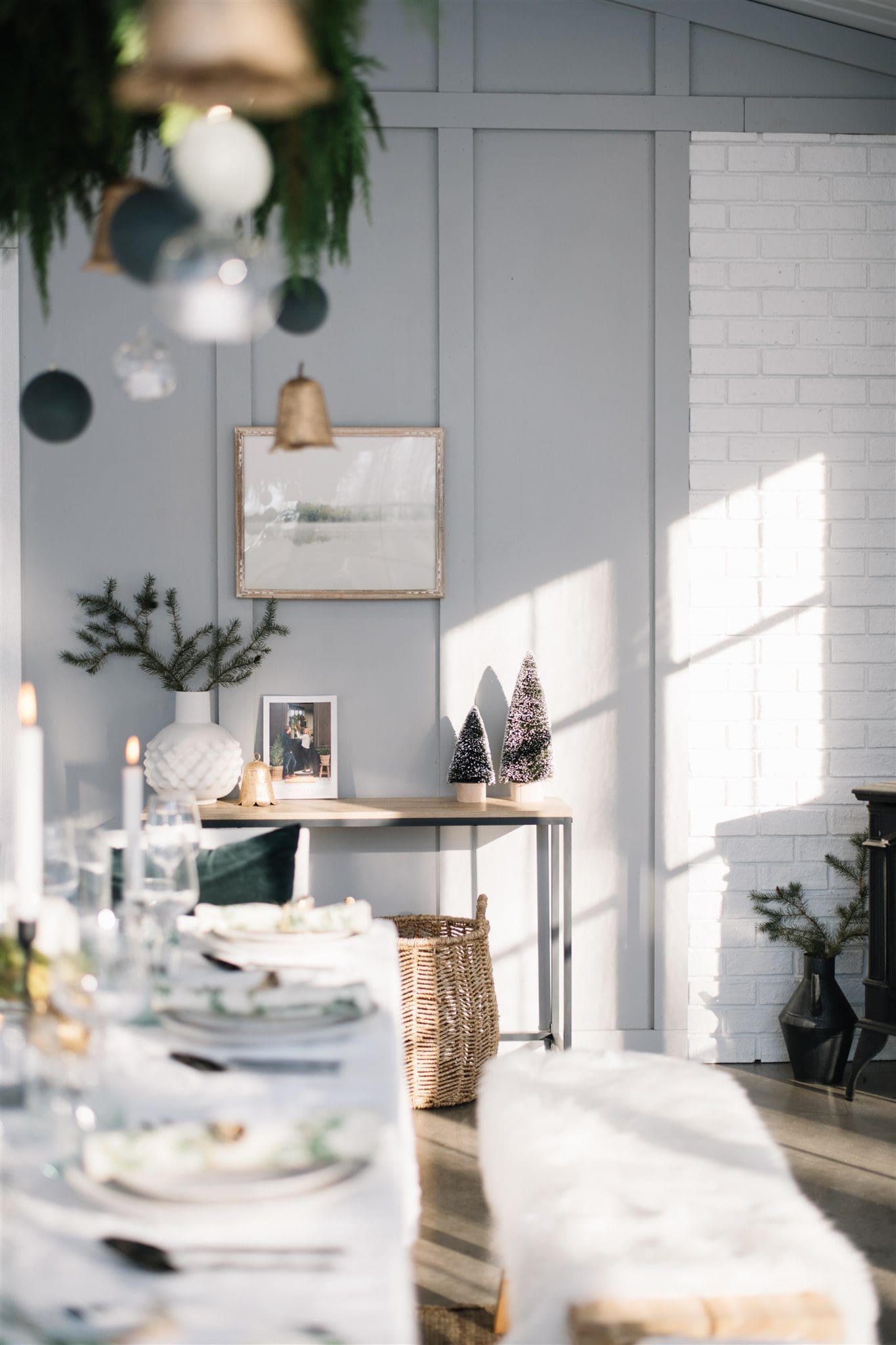 A Minimal & Modern Country Christmas Table Setting - The Ginger Home