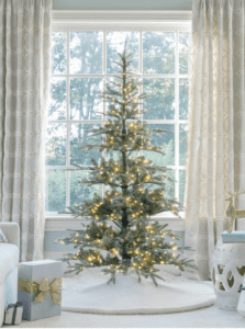 How to Decorate a Sparse Christmas Tree - The Ginger Home
