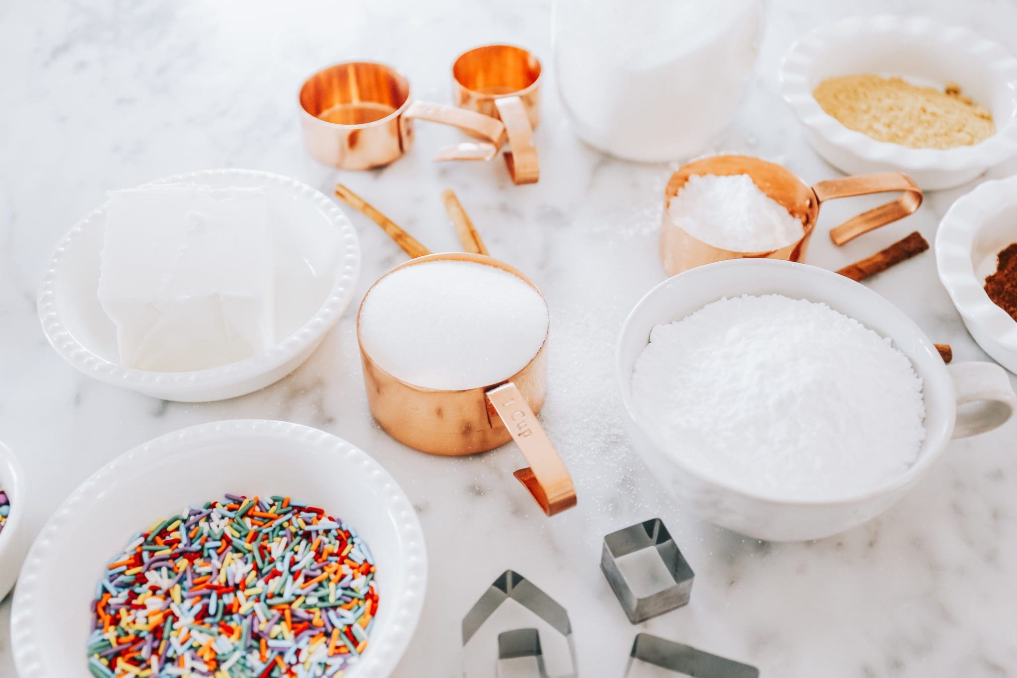 How to Make Mini Gingerbread House Mug Hugger Cookies - The Ginger Home