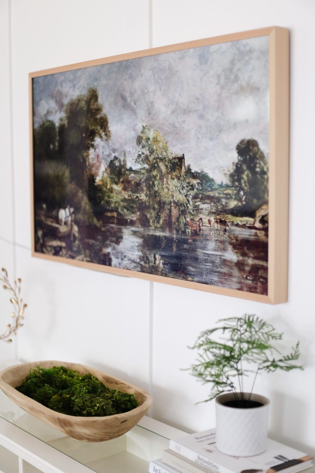 How to Add Art to Your TV + 3 Free Art Prints - The Ginger Home